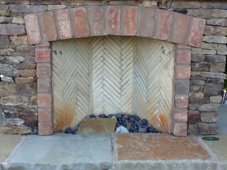 Fire Clay Bricks vs. All Natural Soapstone Firebrick | Stonetrade®